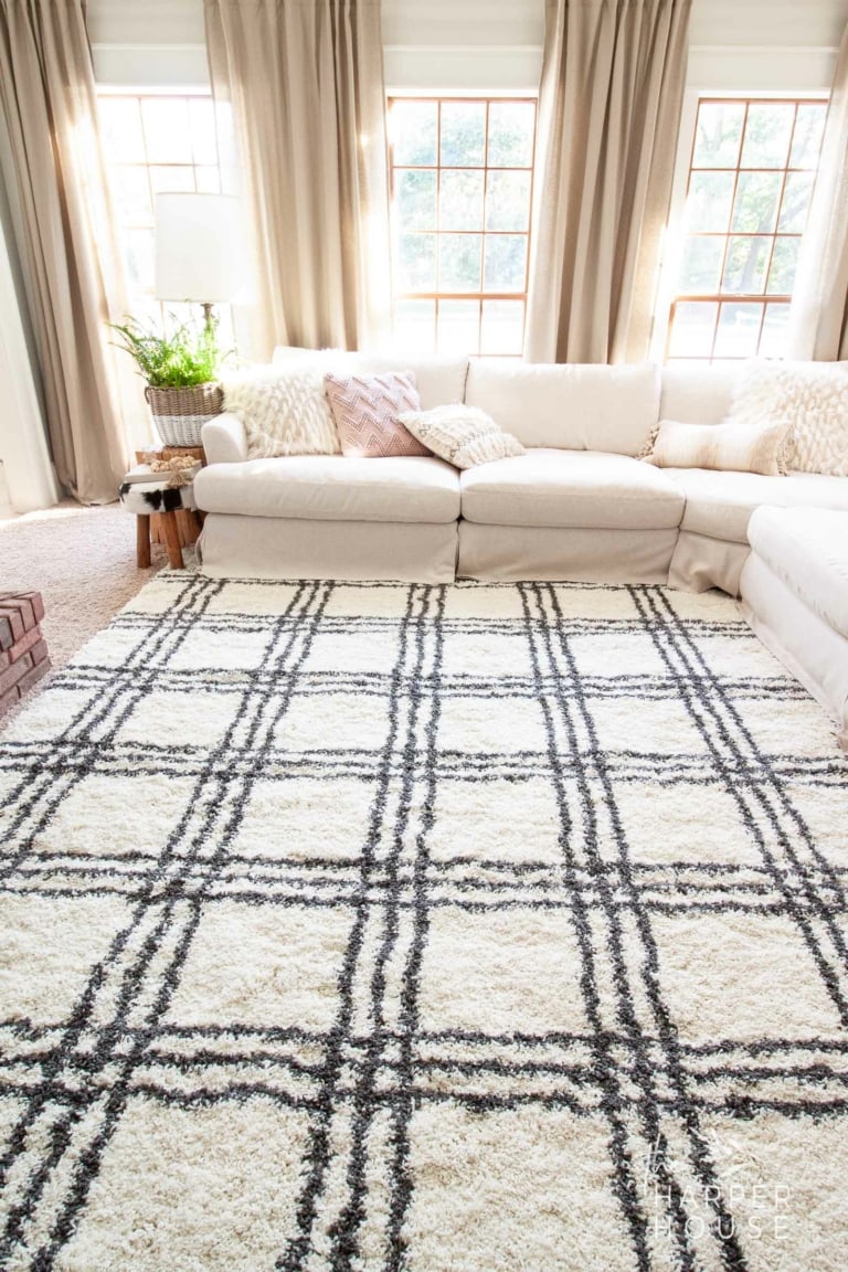 Black & White Rug and Affordable Fall Favorites | The Harper House